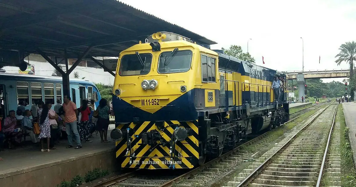 Class M11 952 Trial to Polgahawela - Sri Lanka Railway Forum