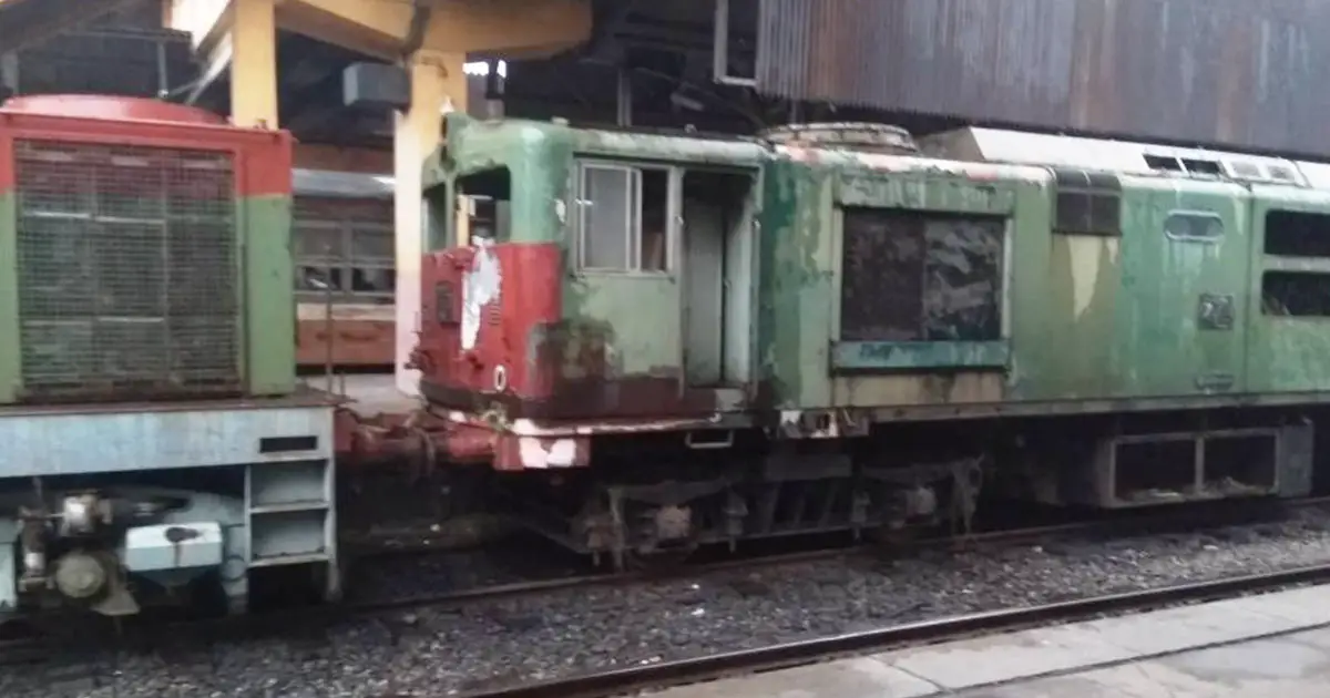 Class W1 642 and Class M5 770 Spotted At Maradana