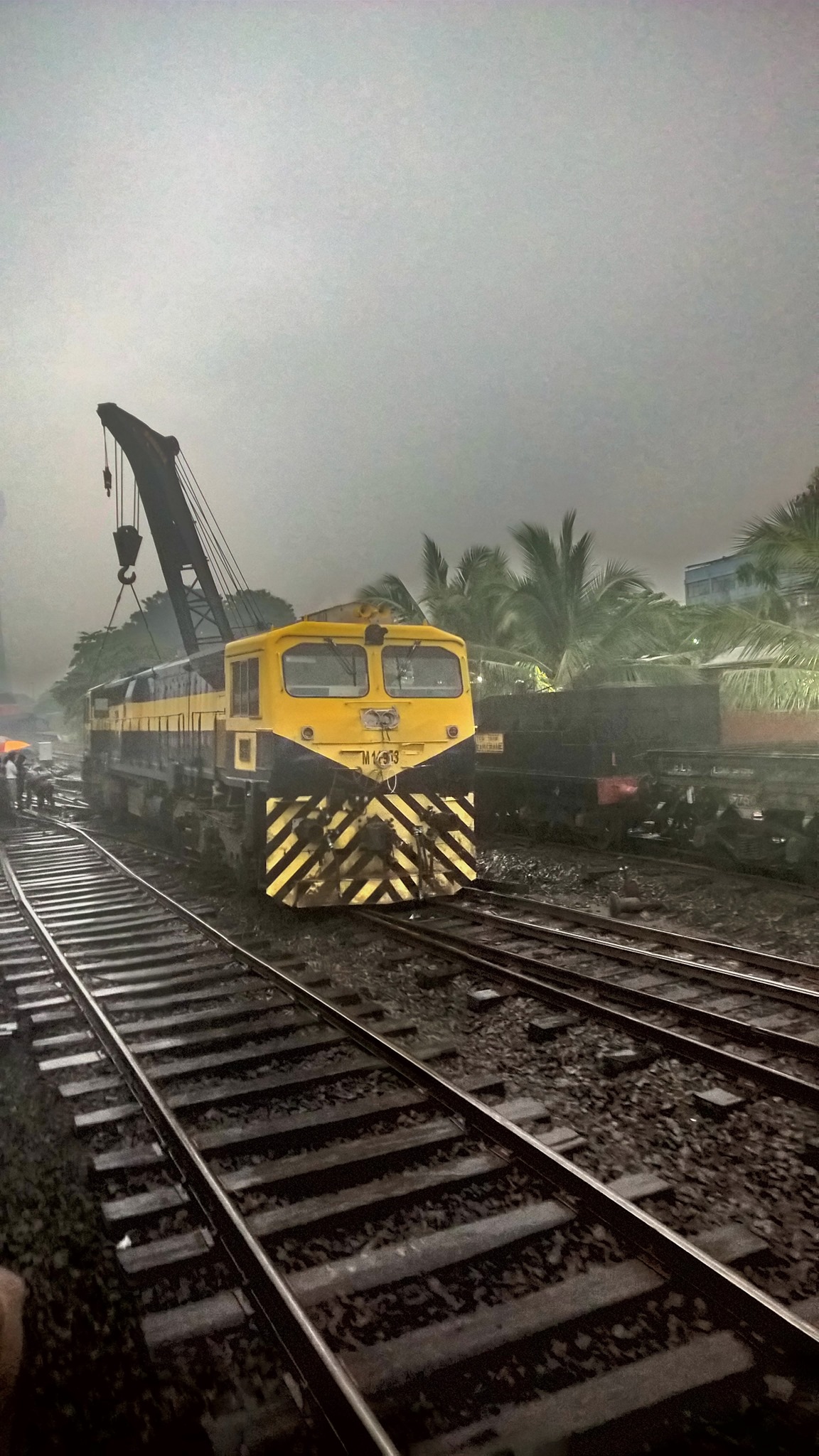 Class M11 953 Derailed at Maradana - Sri Lanka Railway Forum